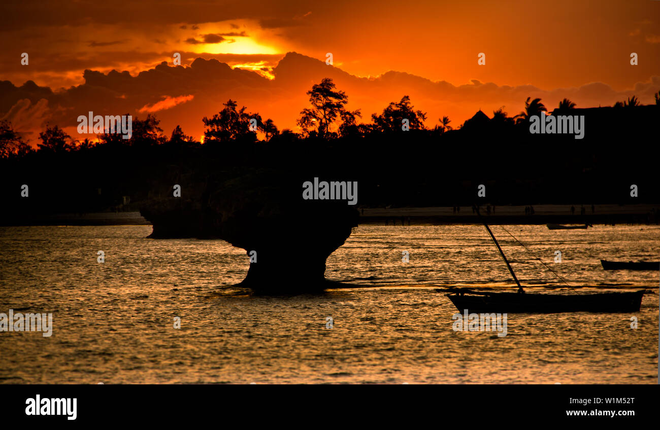 sea sunset dawn water beach Stock Photo - Alamy