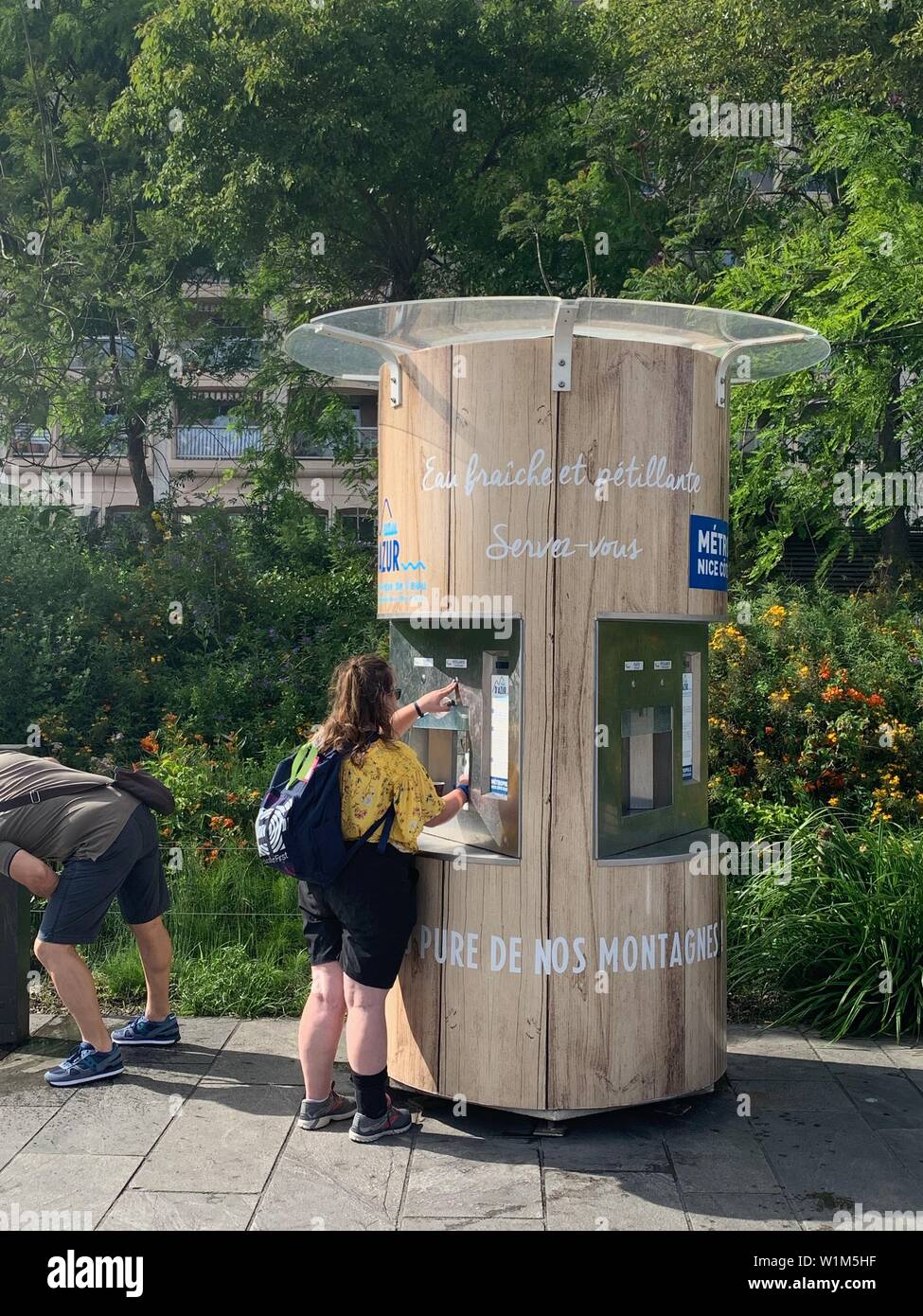 Free drinking water in street hi-res stock photography and images - Alamy