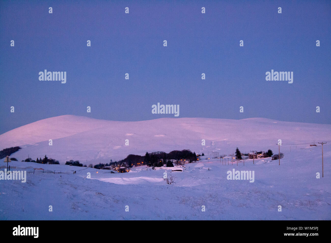 Looking across Leadhills in South Lanarkshire at dusk, in snow Stock ...