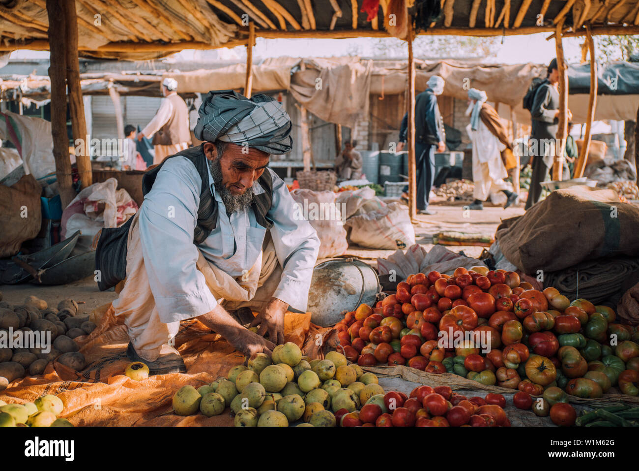 Fruit merchant hi-res stock photography and images - Alamy