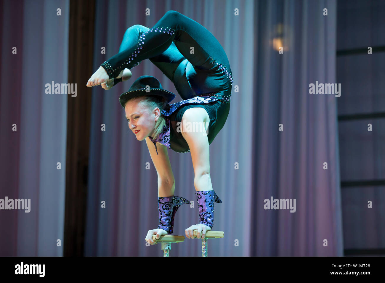 Indicative training circus school.Acrobatic performance of the actress ...