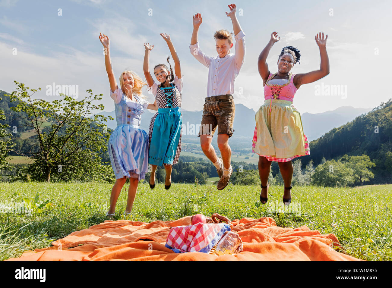 Picnic with picnic blanket hi-res stock photography and images - Alamy