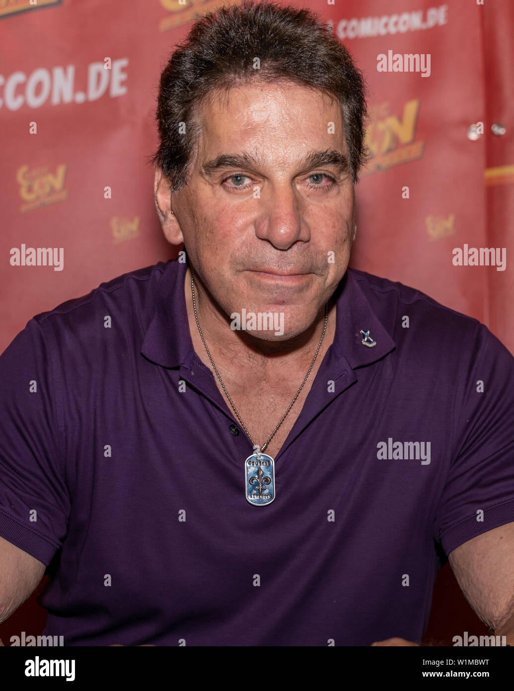 Lou ferrigno fan hi-res stock photography and images - Alamy