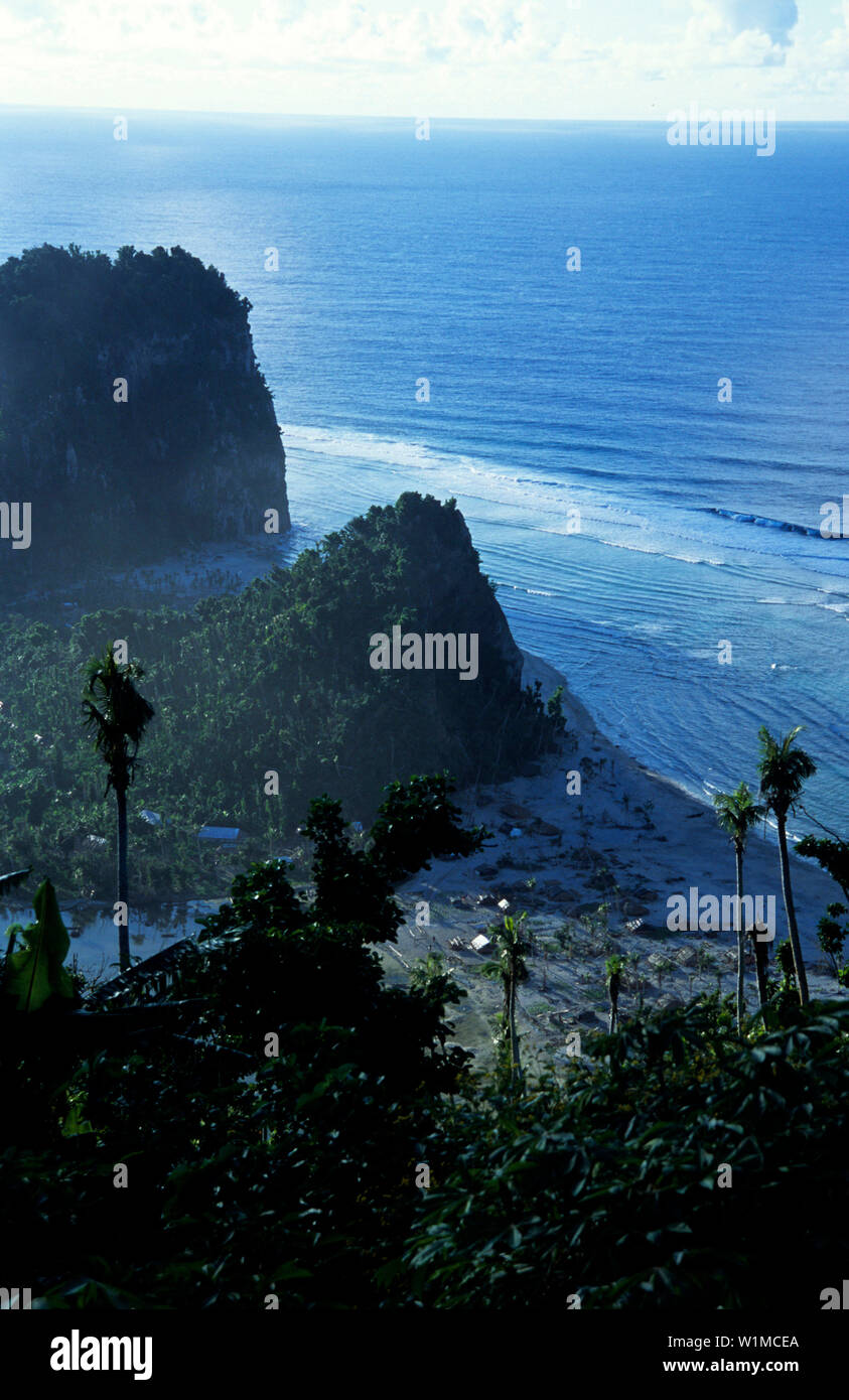 Cyclone damage pacific islands hi-res stock photography and images - Alamy