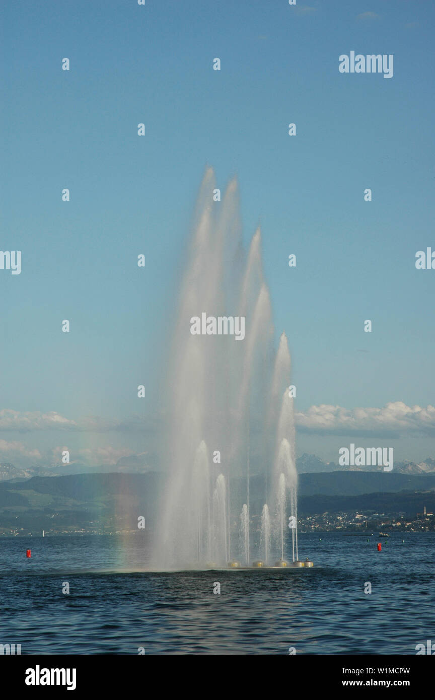 Zurich lake fountain hi-res stock photography and images - Alamy