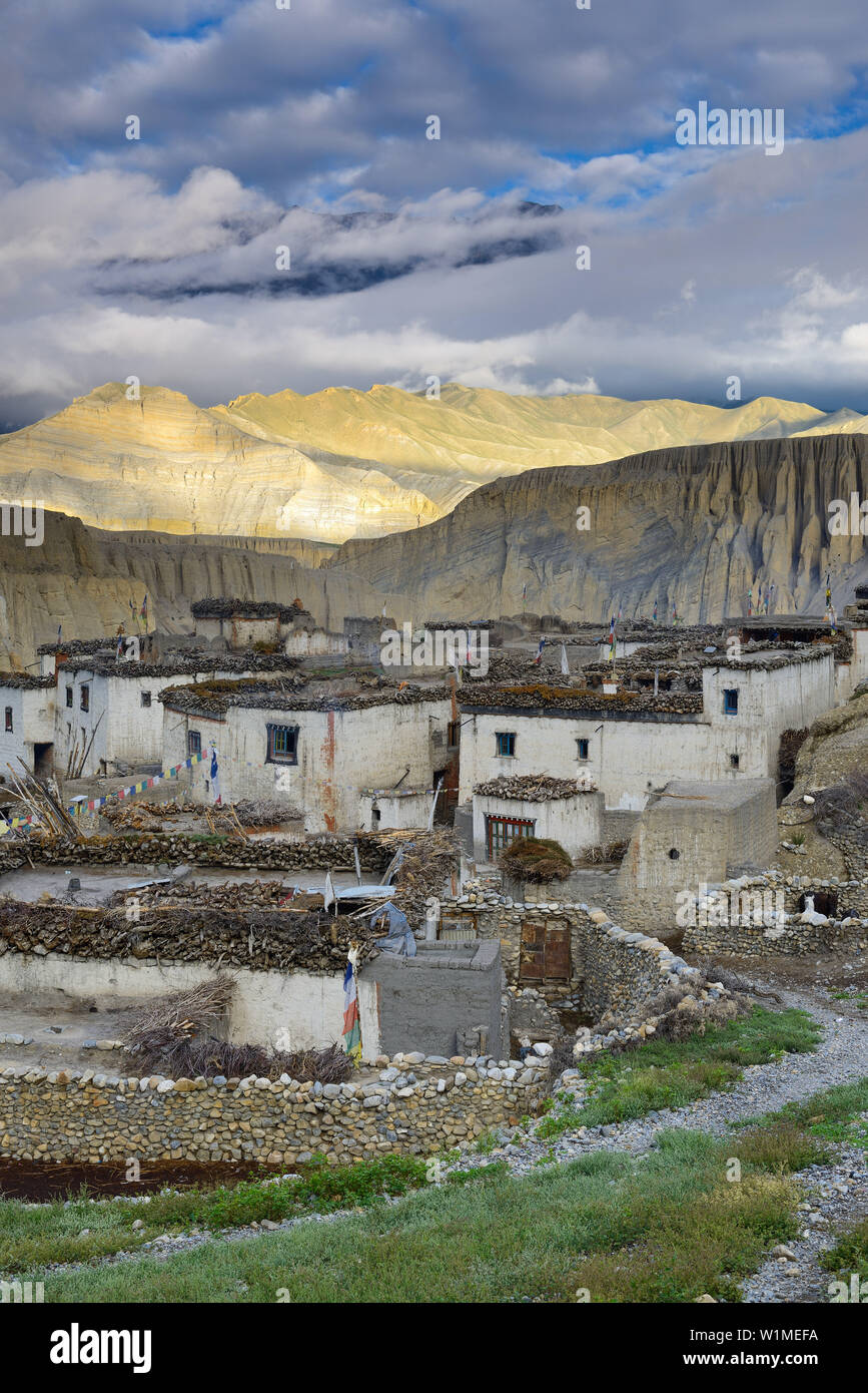 Tangge village hi-res stock photography and images - Alamy