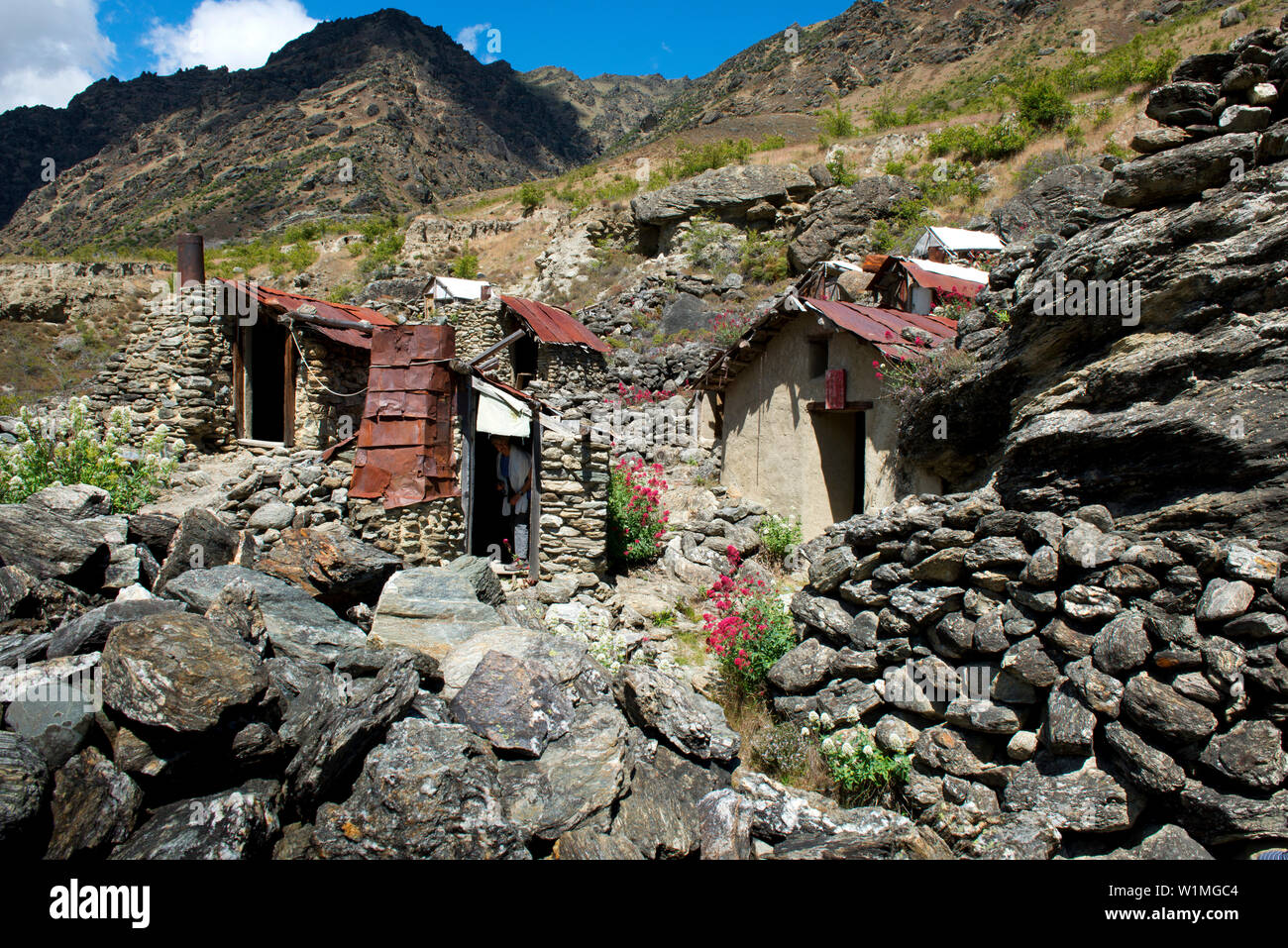 Old mining hut hi-res stock photography and images - Alamy