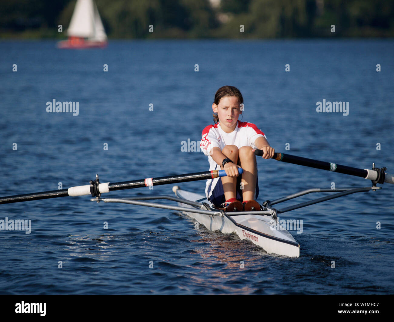 Frontal views hi-res stock photography and images - Alamy