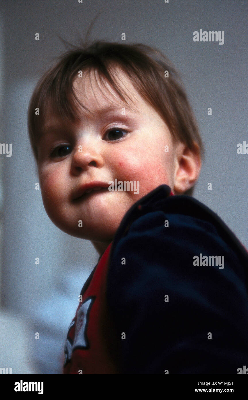 Junge kleinkind hi-res stock photography and images - Alamy