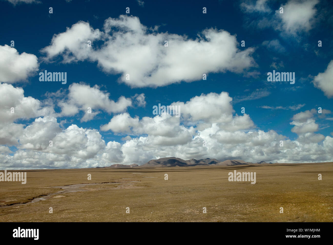 Landscape at the Tibetan Plateau, Tibet Autonomous Region, People's ...