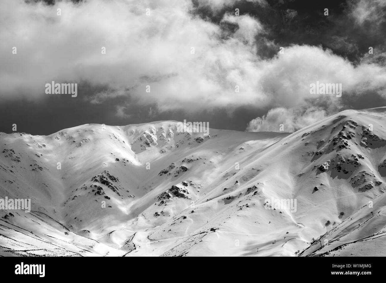 Background landscapes hi-res stock photography and images - Alamy