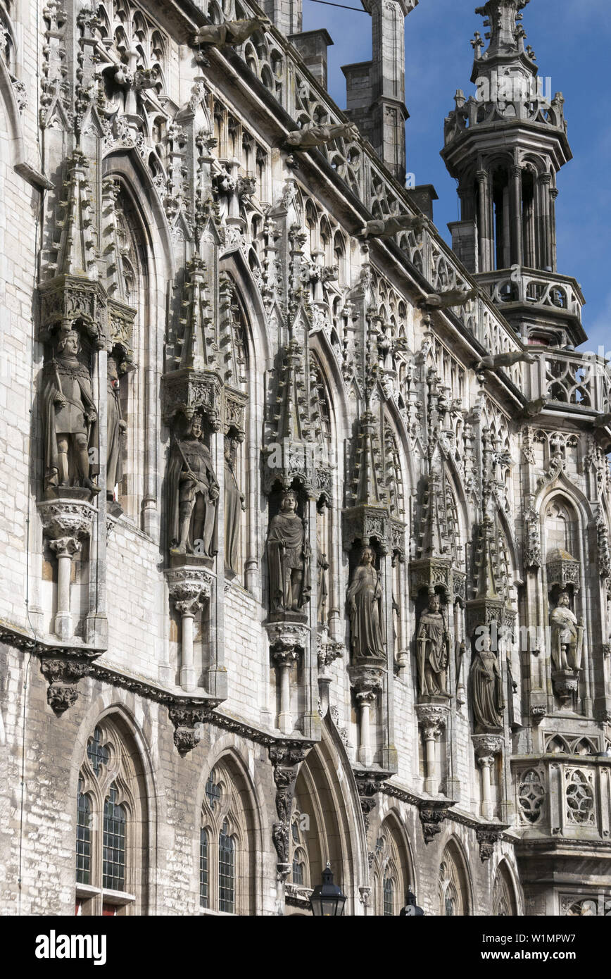 Guild hall renaissance architecture hi-res stock photography and images ...