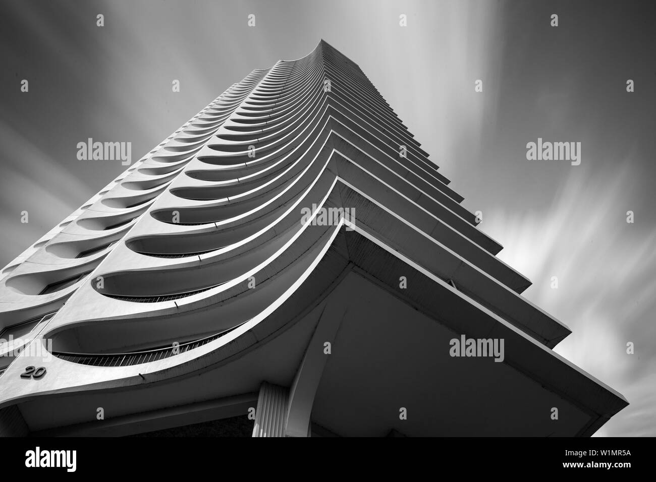 monochrome city architecture street Stock Photo - Alamy