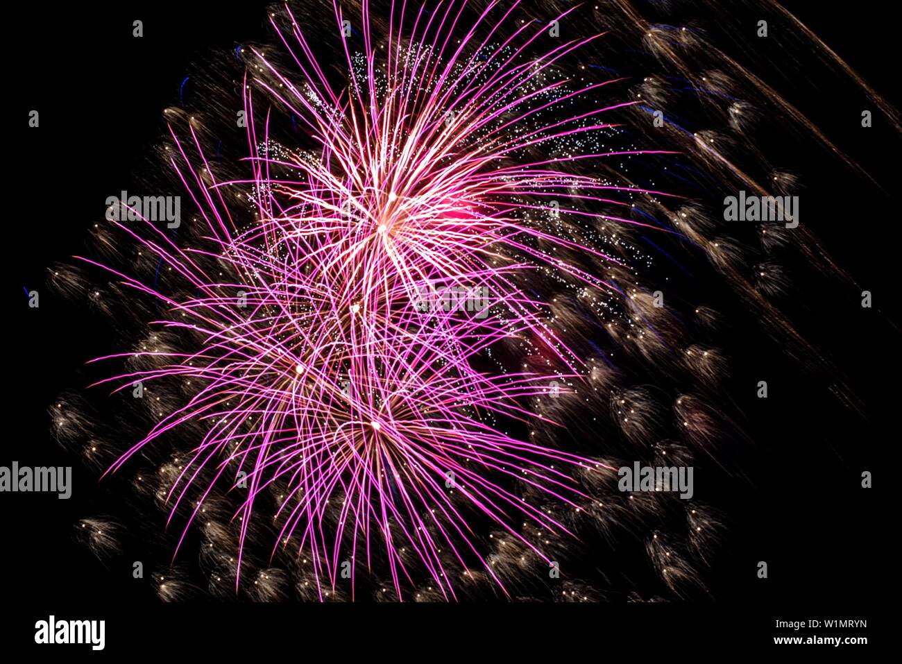 Explosion of fireworks hi-res stock photography and images - Alamy