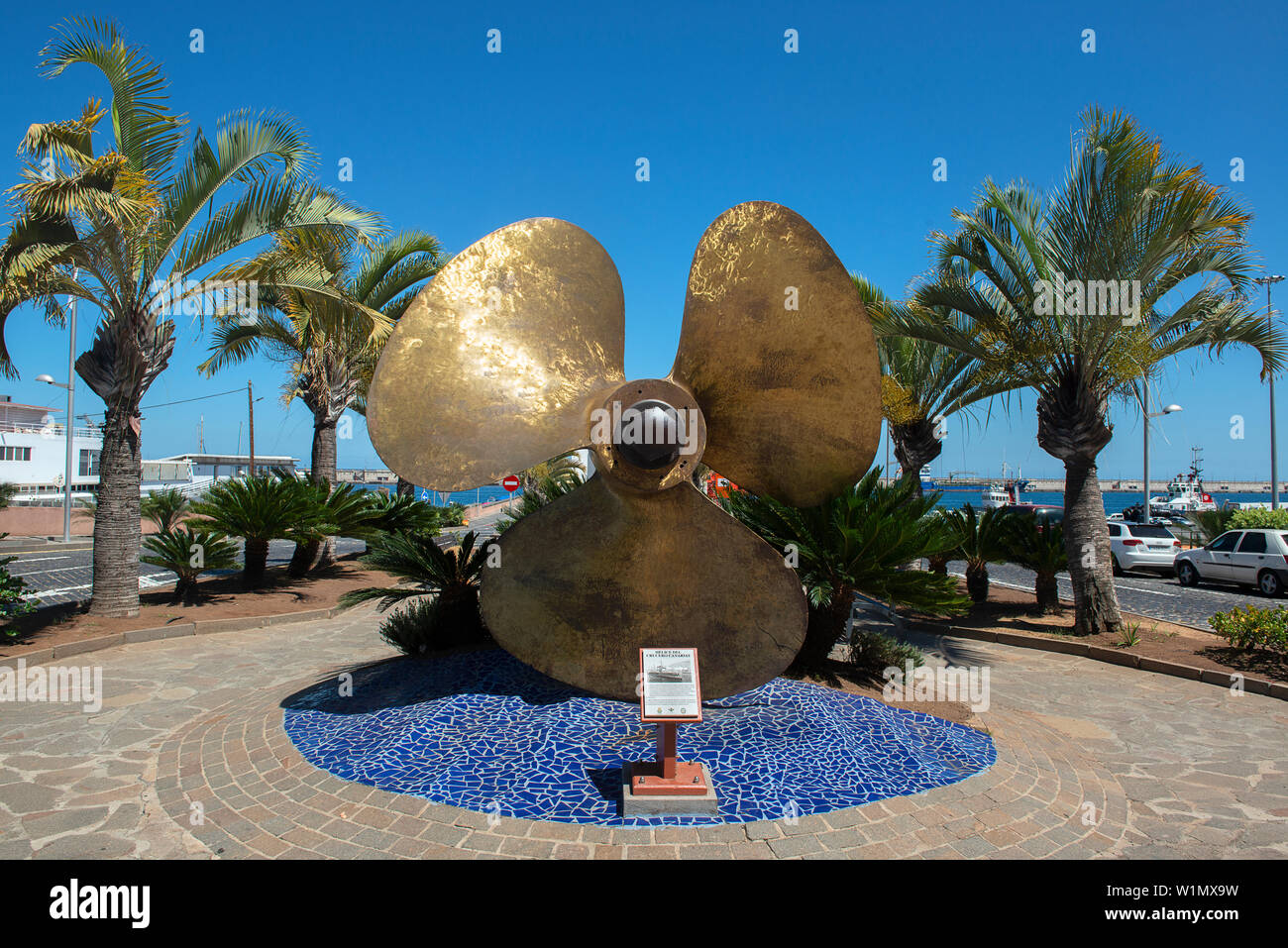 Ship propeller of the legendary cruiser Canarias ( C-21 ) Santa Cruz ...
