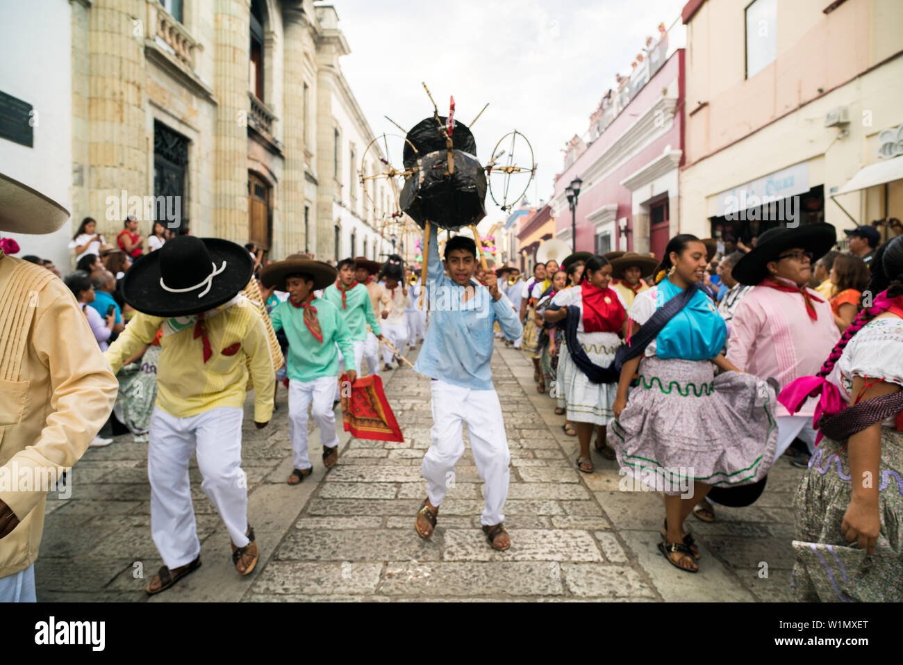 Parade crowd people hi-res stock photography and images - Alamy