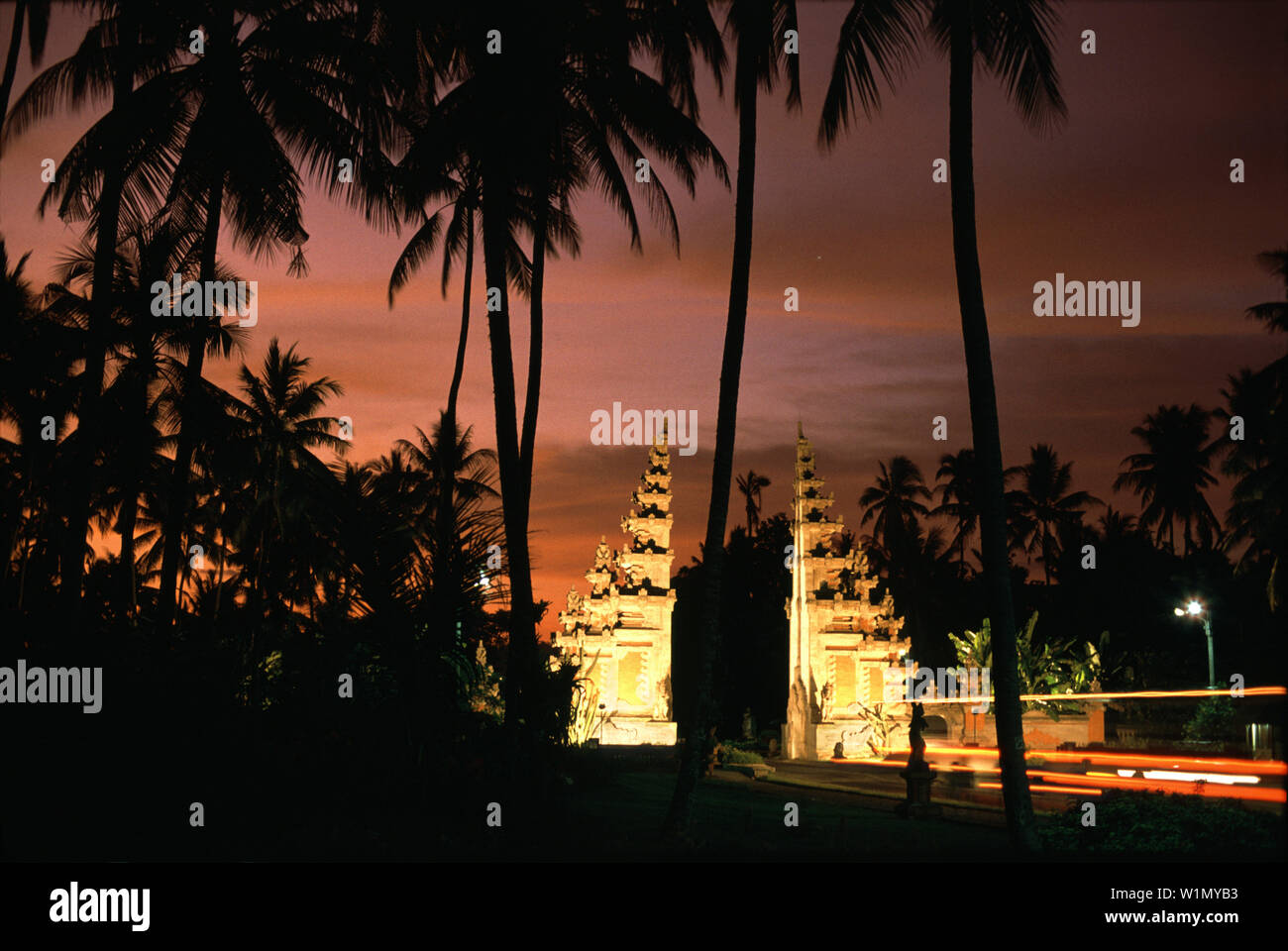 Split gate at sunset, Nusa Dua, Bali Indonesia, Asia Stock Photo - Alamy