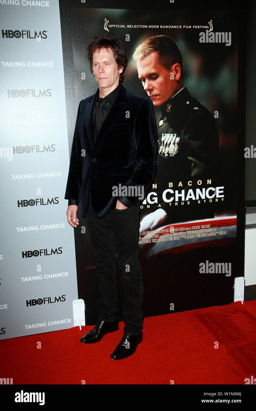 Kevin bacon 2009 hi-res stock photography and images - Alamy