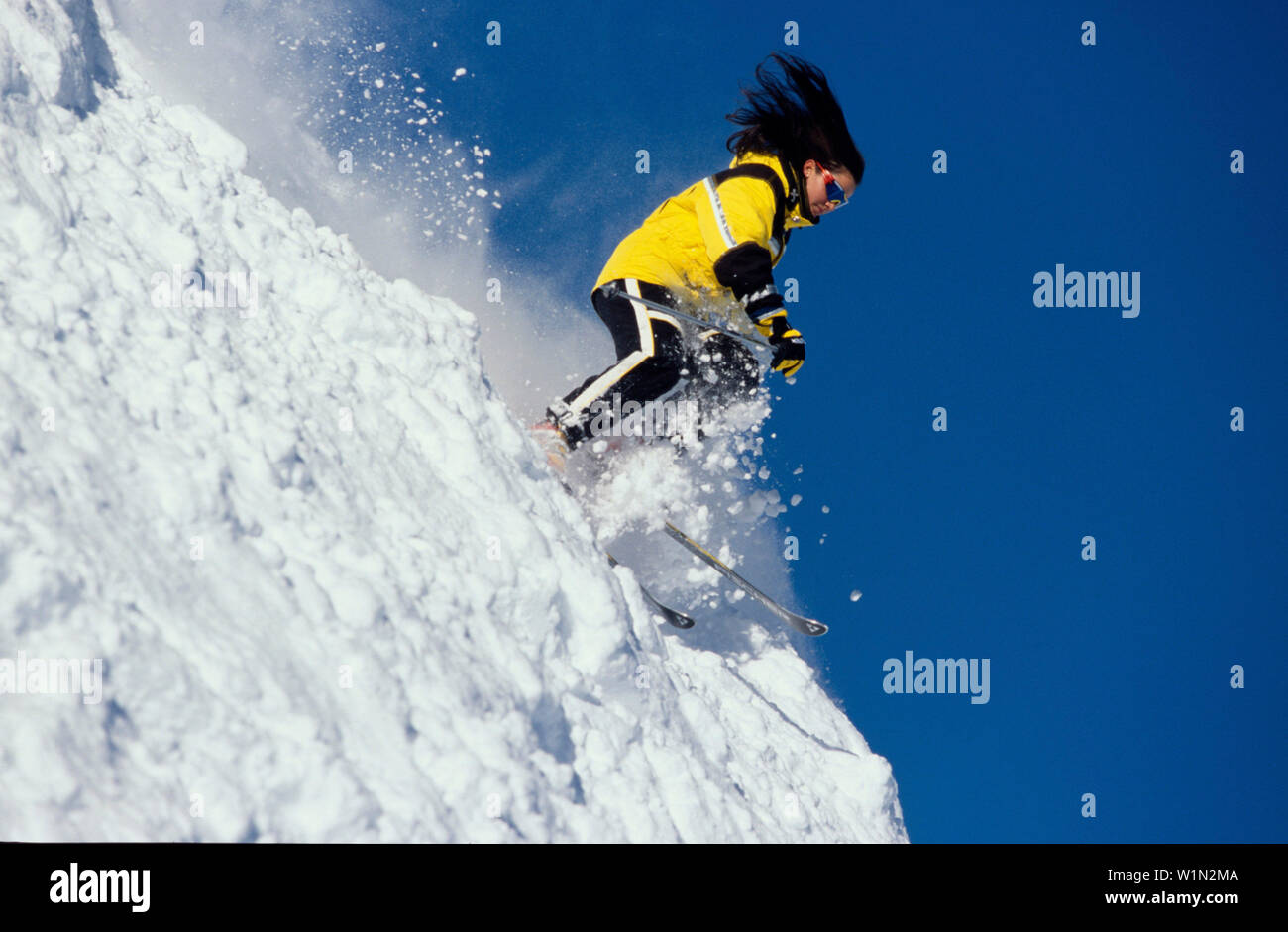 Ski, Frau, Freeriding Stock Photo - Alamy