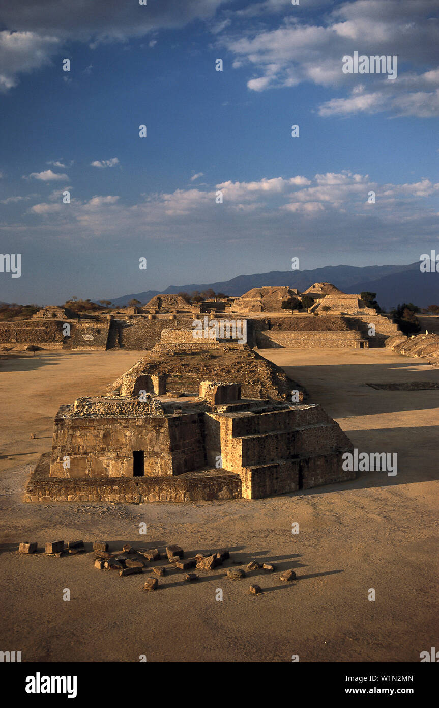 Valles centrales oaxaca hi-res stock photography and images - Alamy