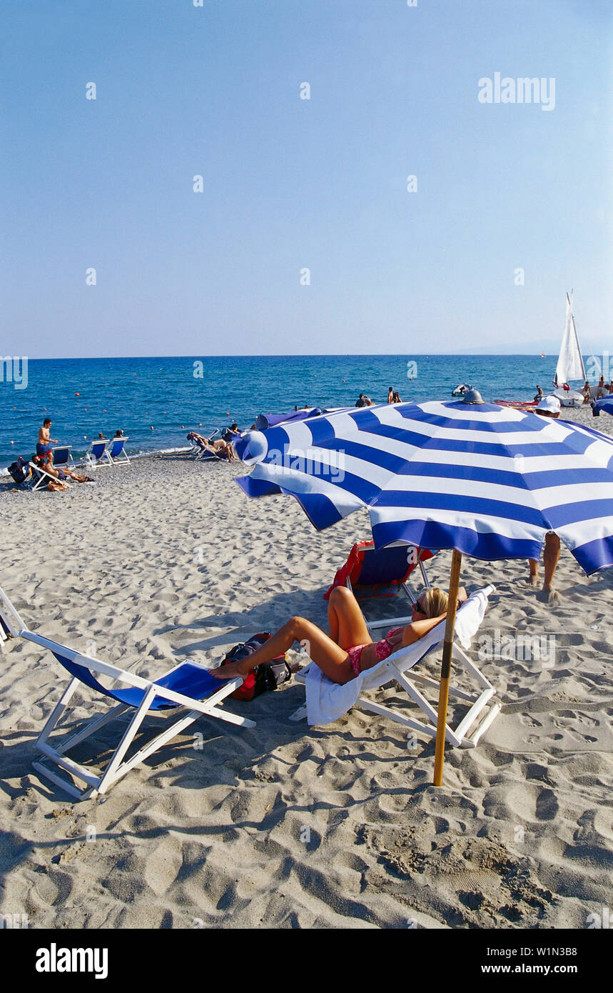 Simeri beach hi-res stock photography and images - Alamy