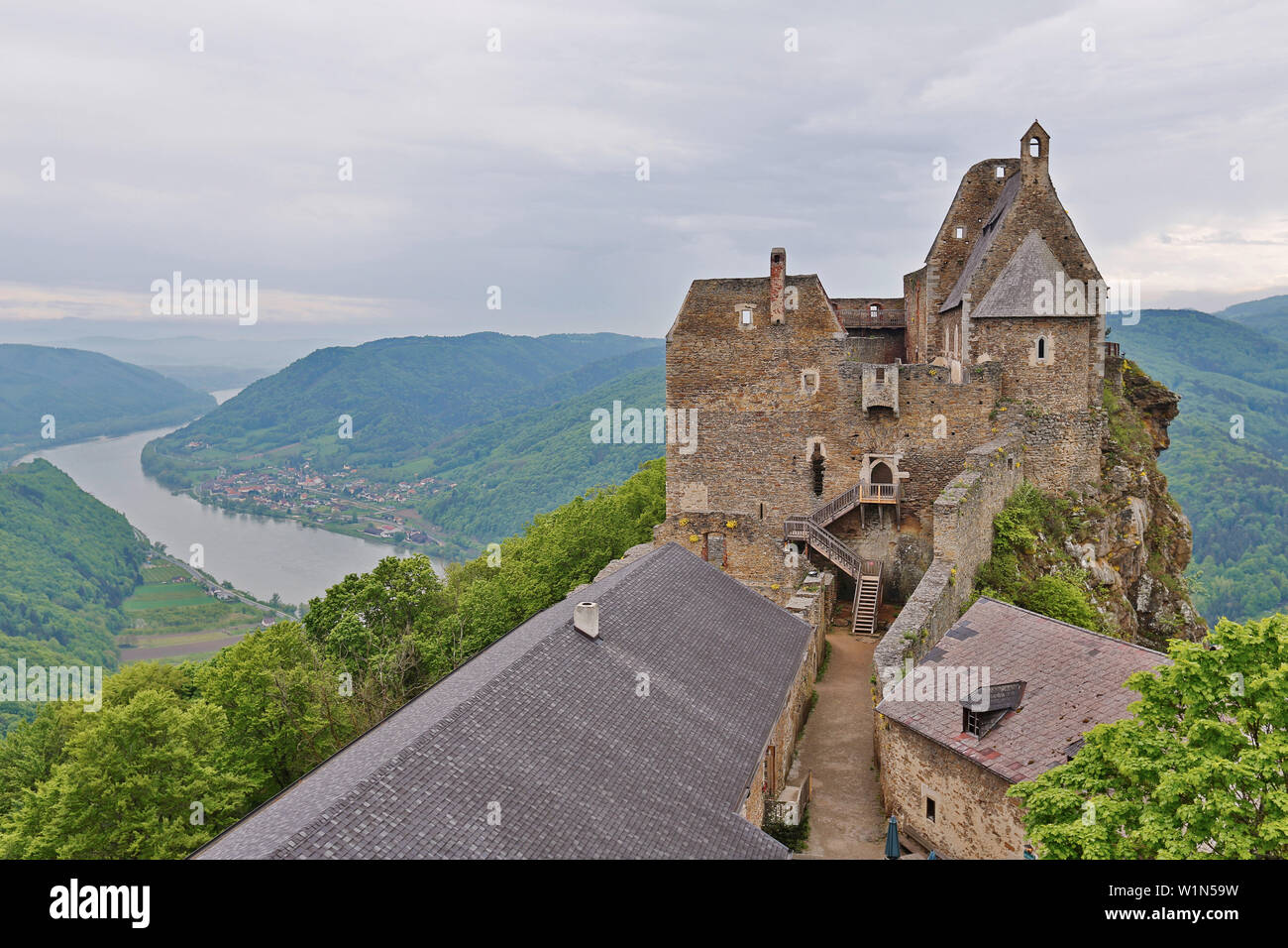 Aggstein castle hi-res stock photography and images - Alamy