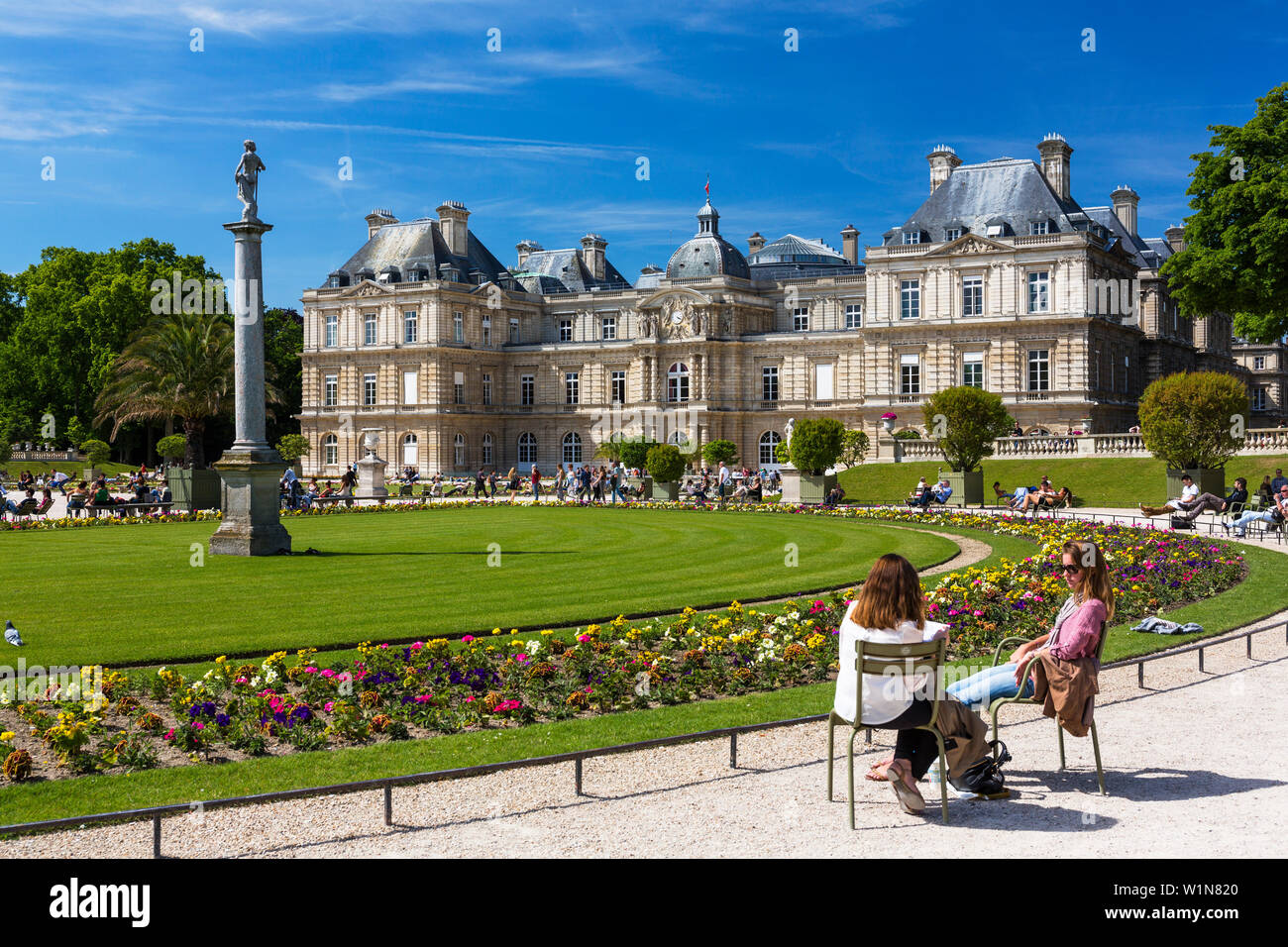 Palais du luxembourg paris hi-res stock photography and images - Alamy