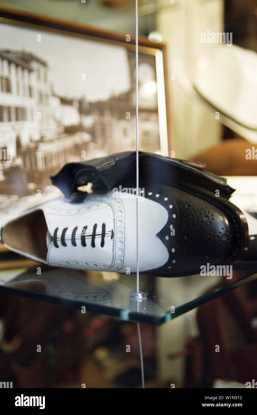 Man's shoe in shopping window Stock Photo - Alamy
