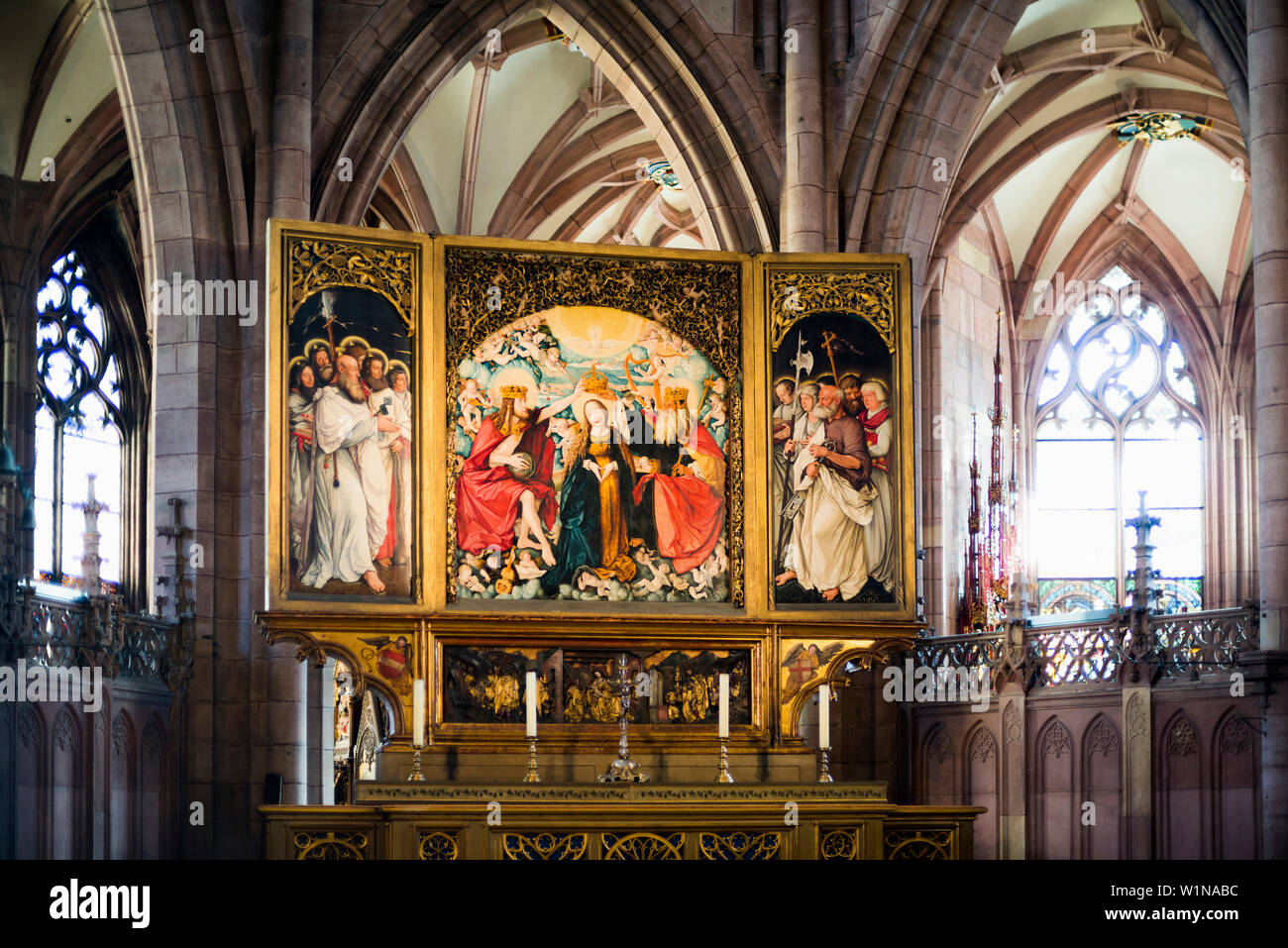 Altar with painting hi-res stock photography and images - Alamy