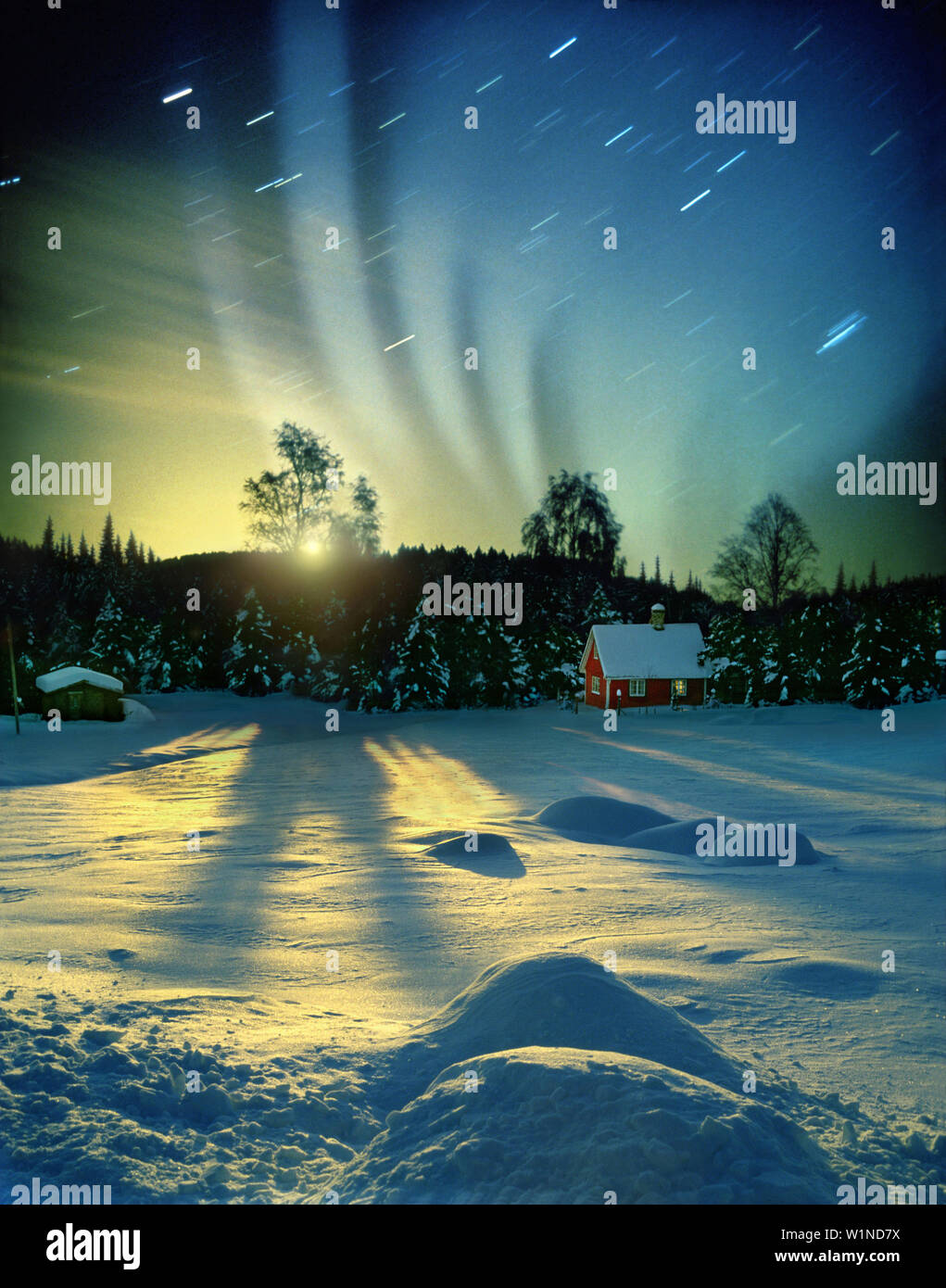 Polar light and moonrise, Lillehammer, Norway Stock Photo - Alamy