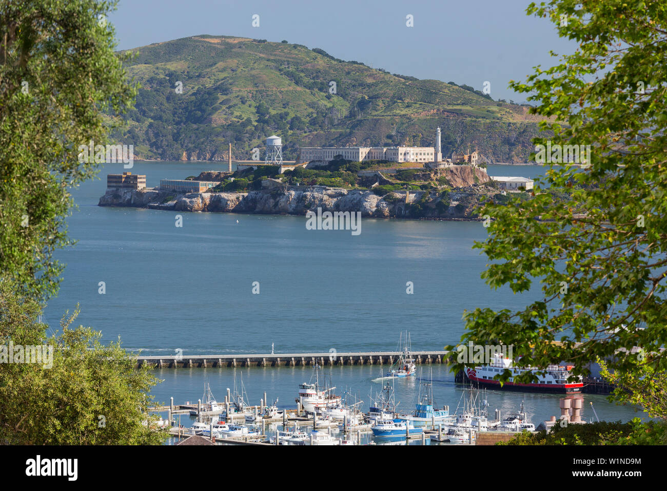Alcatraz hyde street pier hi-res stock photography and images - Alamy