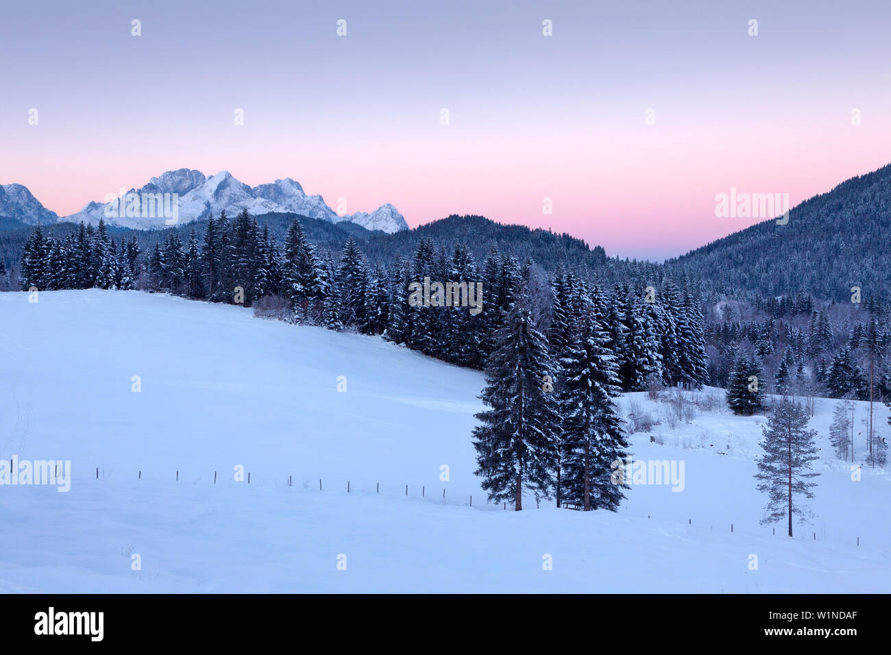 View from the Buckelwiesen near Kruen to Zugspitz range with Alpspitze ...