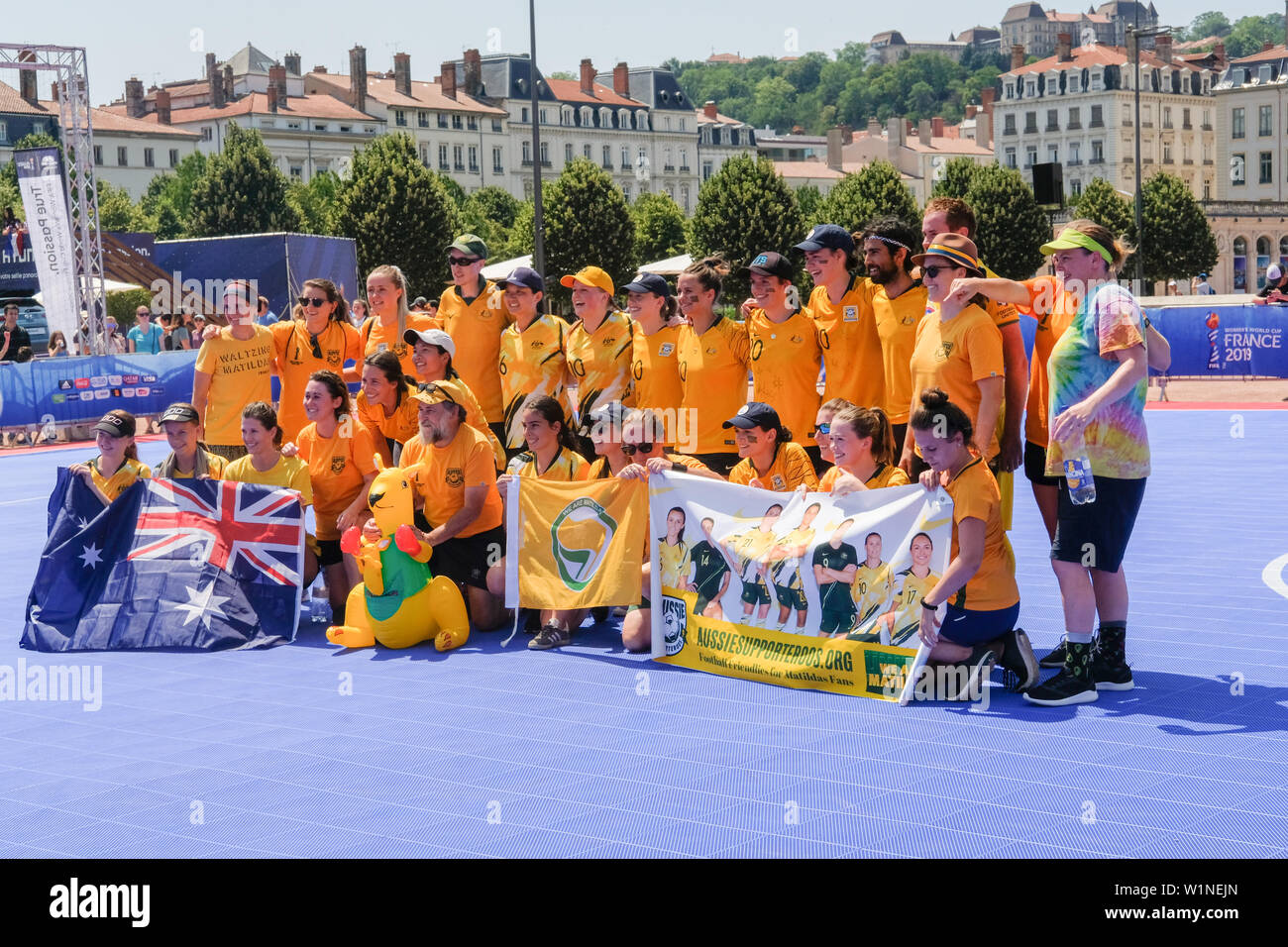 Australian soccer fans in fifa hi-res stock photography and images - Alamy
