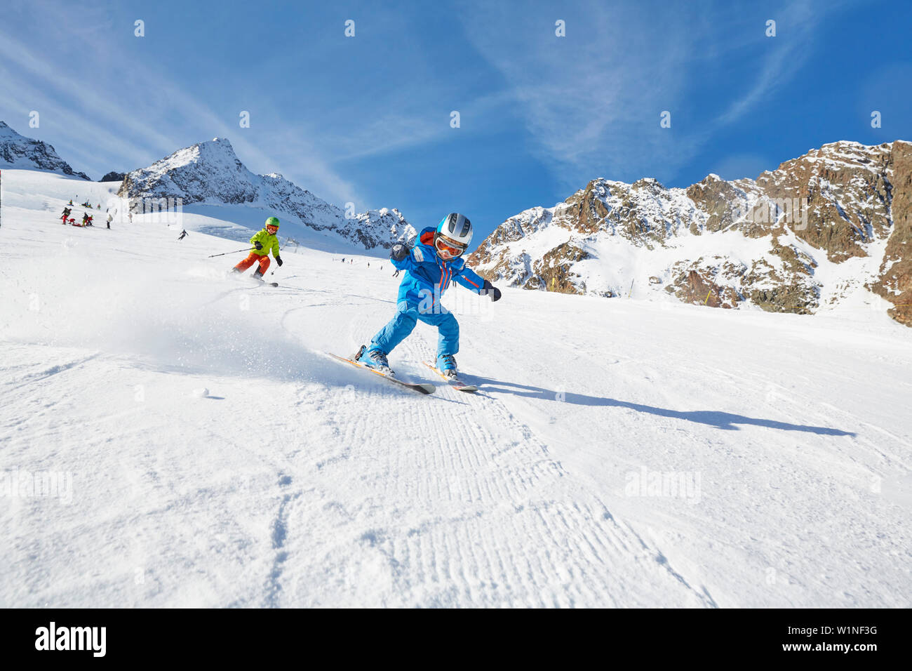 Skiing boys hi-res stock photography and images - Alamy