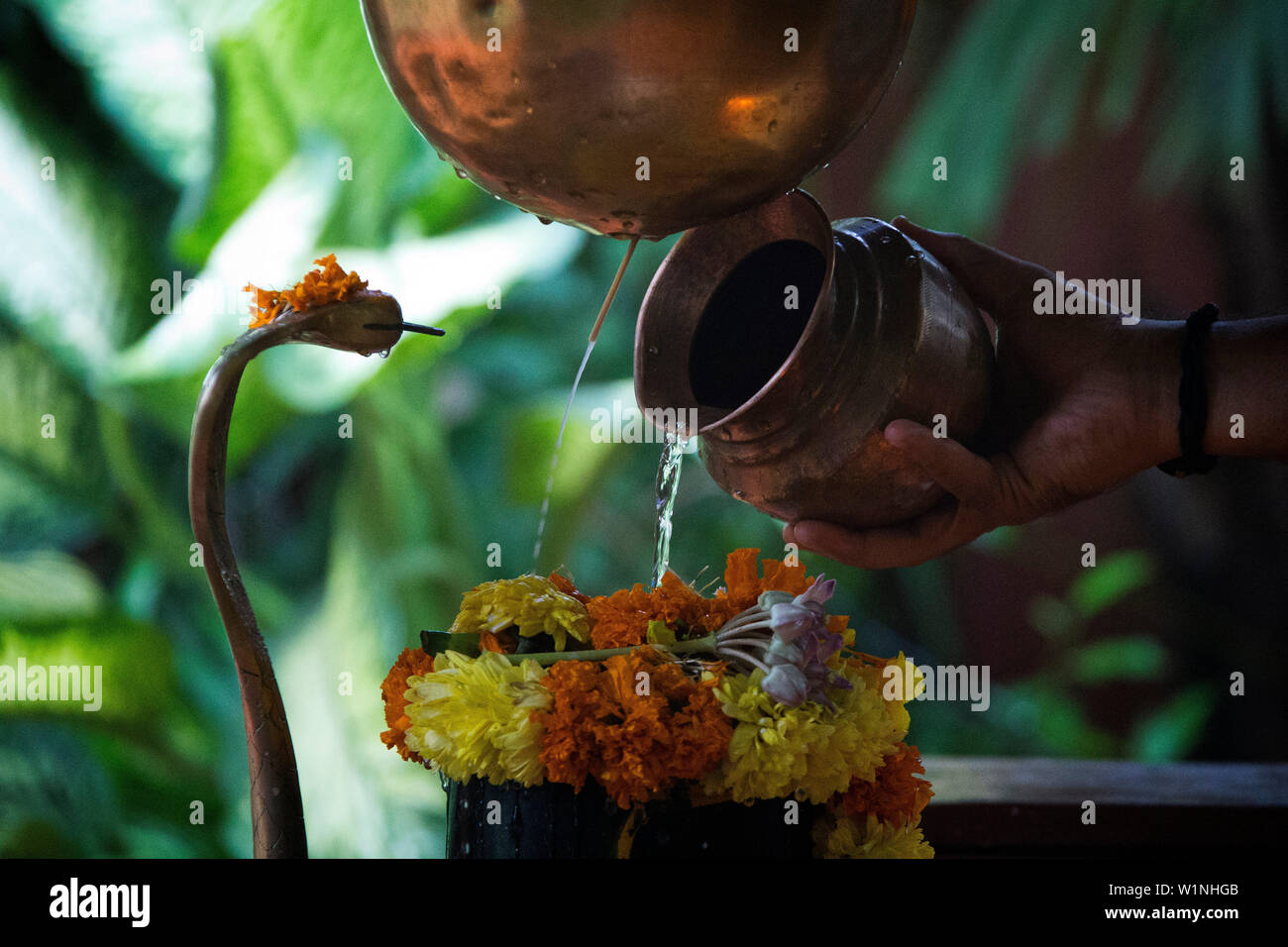 Hindu Temple ceremony in a Shiva Temple, Goa, India Stock Photo - Alamy