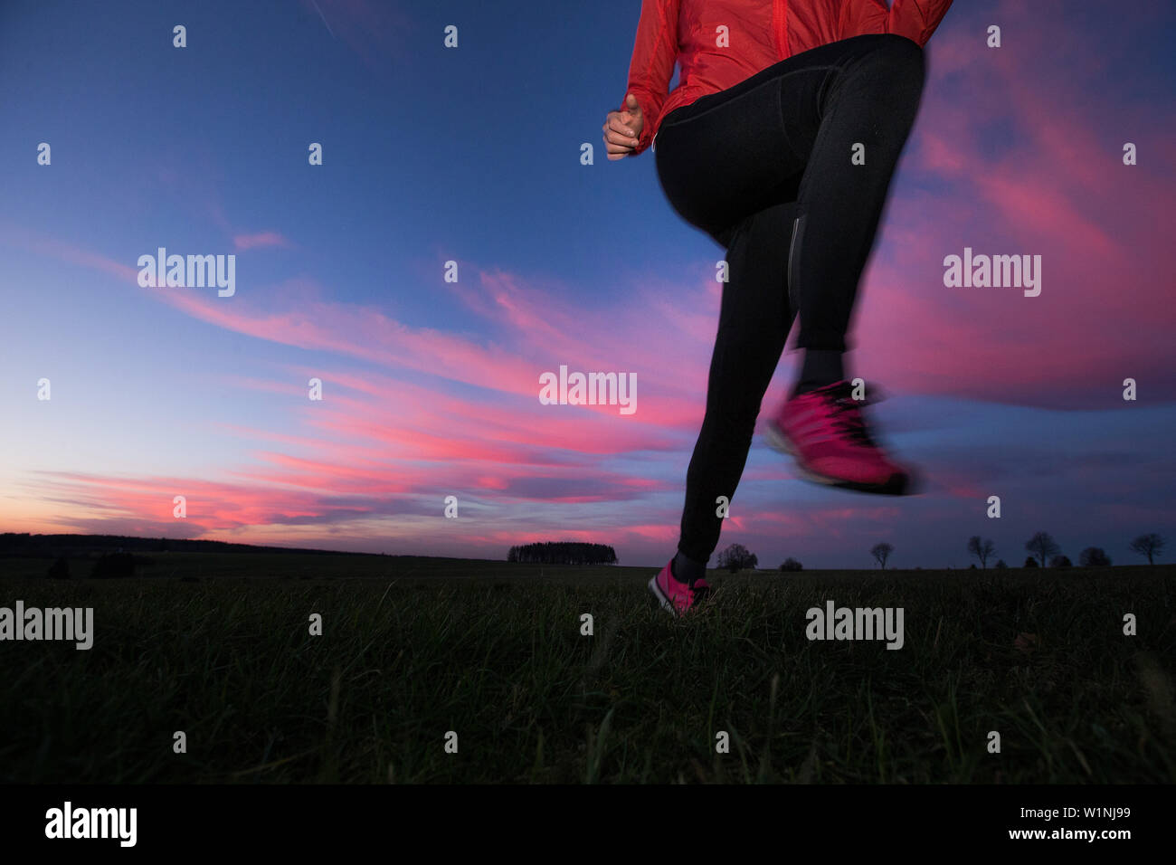 Young woman running with food hi-res stock photography and images - Alamy