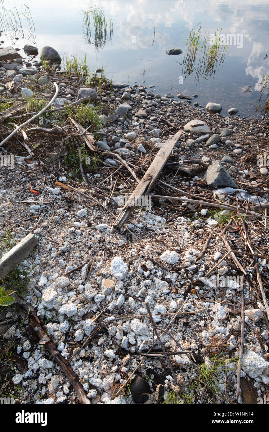 Polystyrene, styrofoam garbage on the shore Stock Photo - Alamy