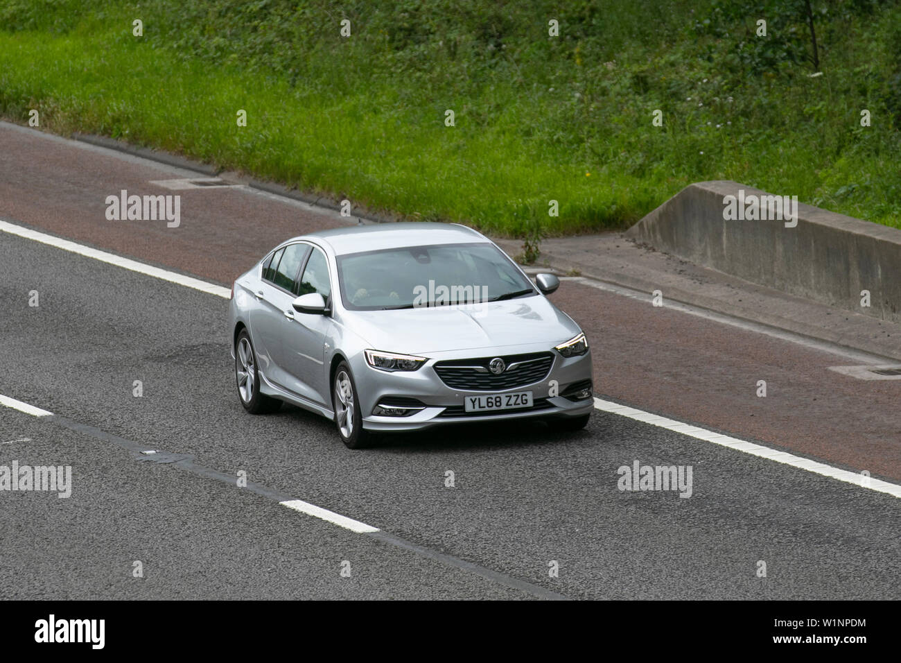 2019 silver Vauxhall Insignia SRI Vx-Line NAV; UK; Vehicular traffic ...