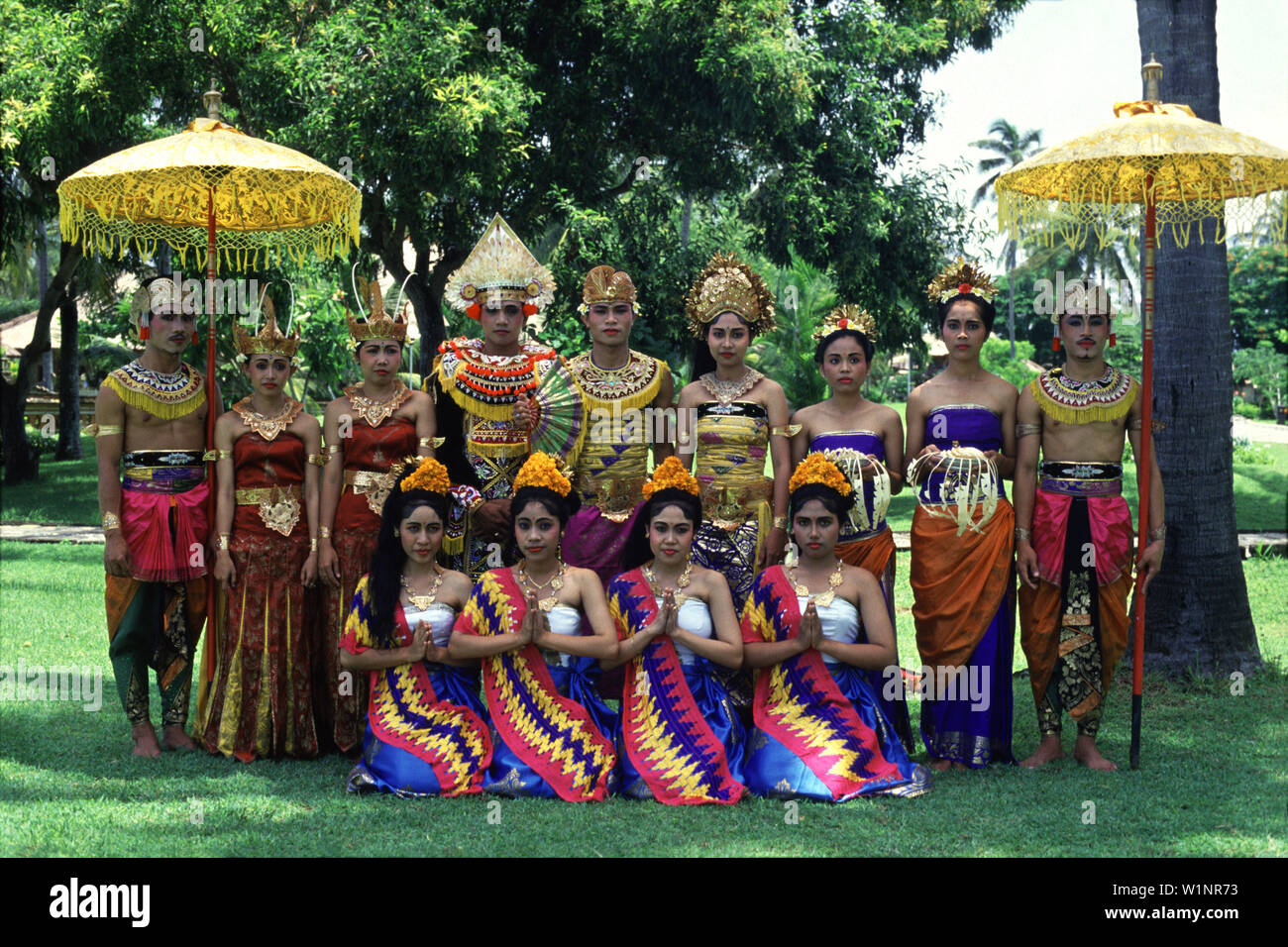 Group indonesia hi-res stock photography and images - Alamy