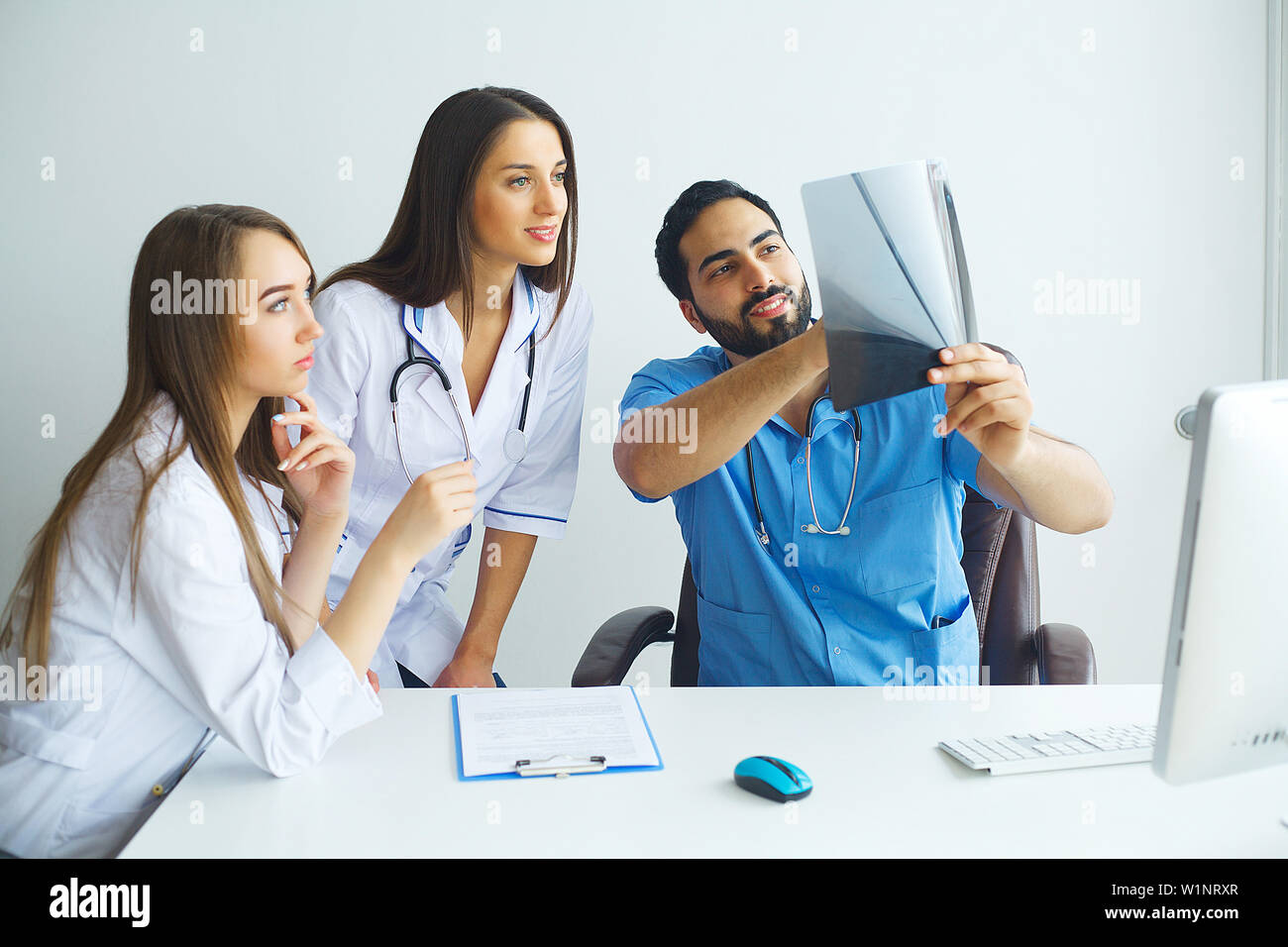Happy Successful Medical Team work together in hospital Stock Photo - Alamy