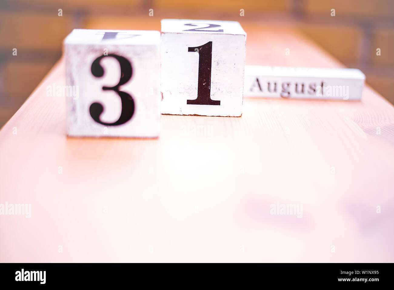August calendar last day of month hi-res stock photography and images ...
