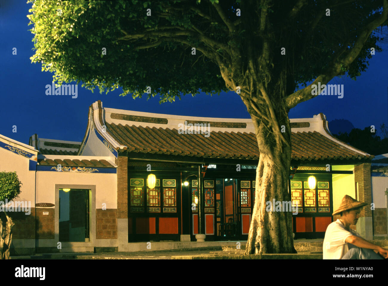 Traditional Chinese house, Kenting, Taiwan Stock Photo - Alamy