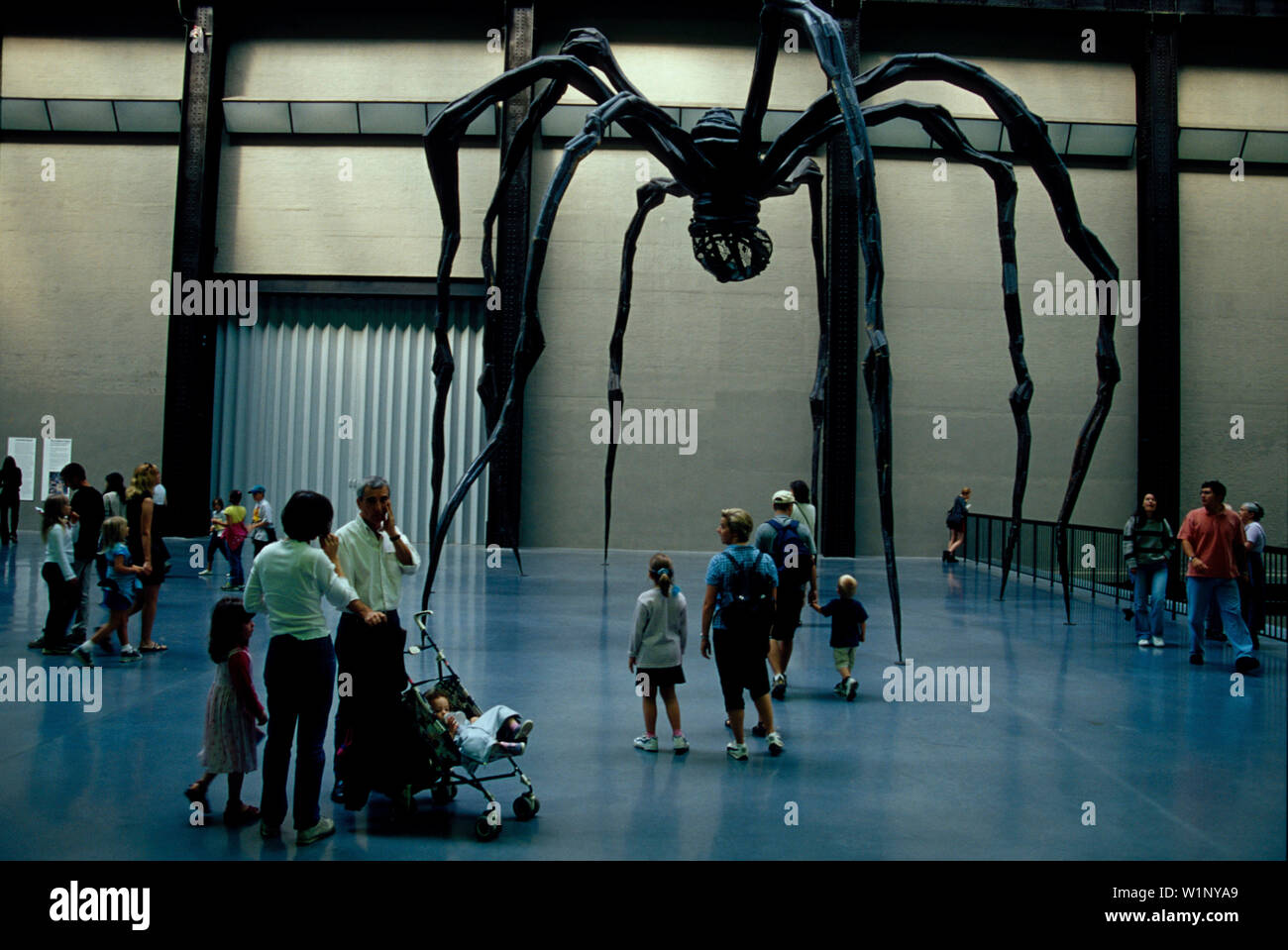 Tate modern bankside london hi-res stock photography and images - Alamy