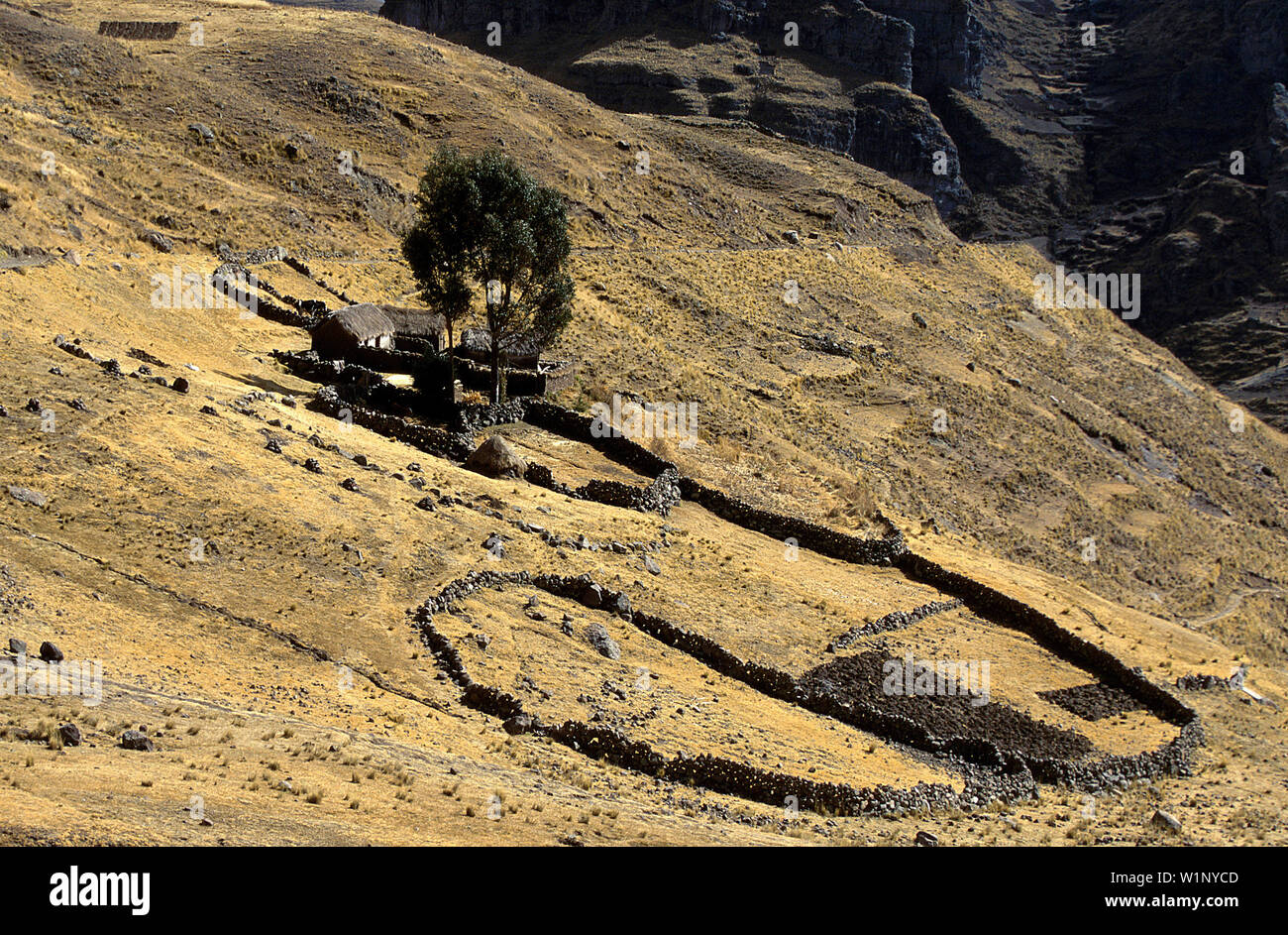 Combapata peru hi-res stock photography and images - Alamy