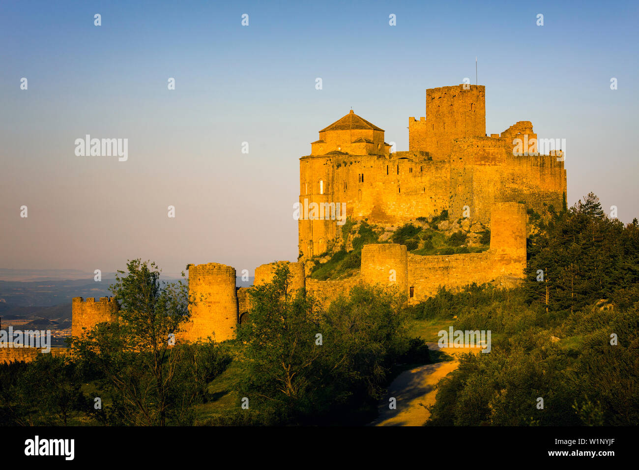 Loarre castle hi-res stock photography and images - Alamy