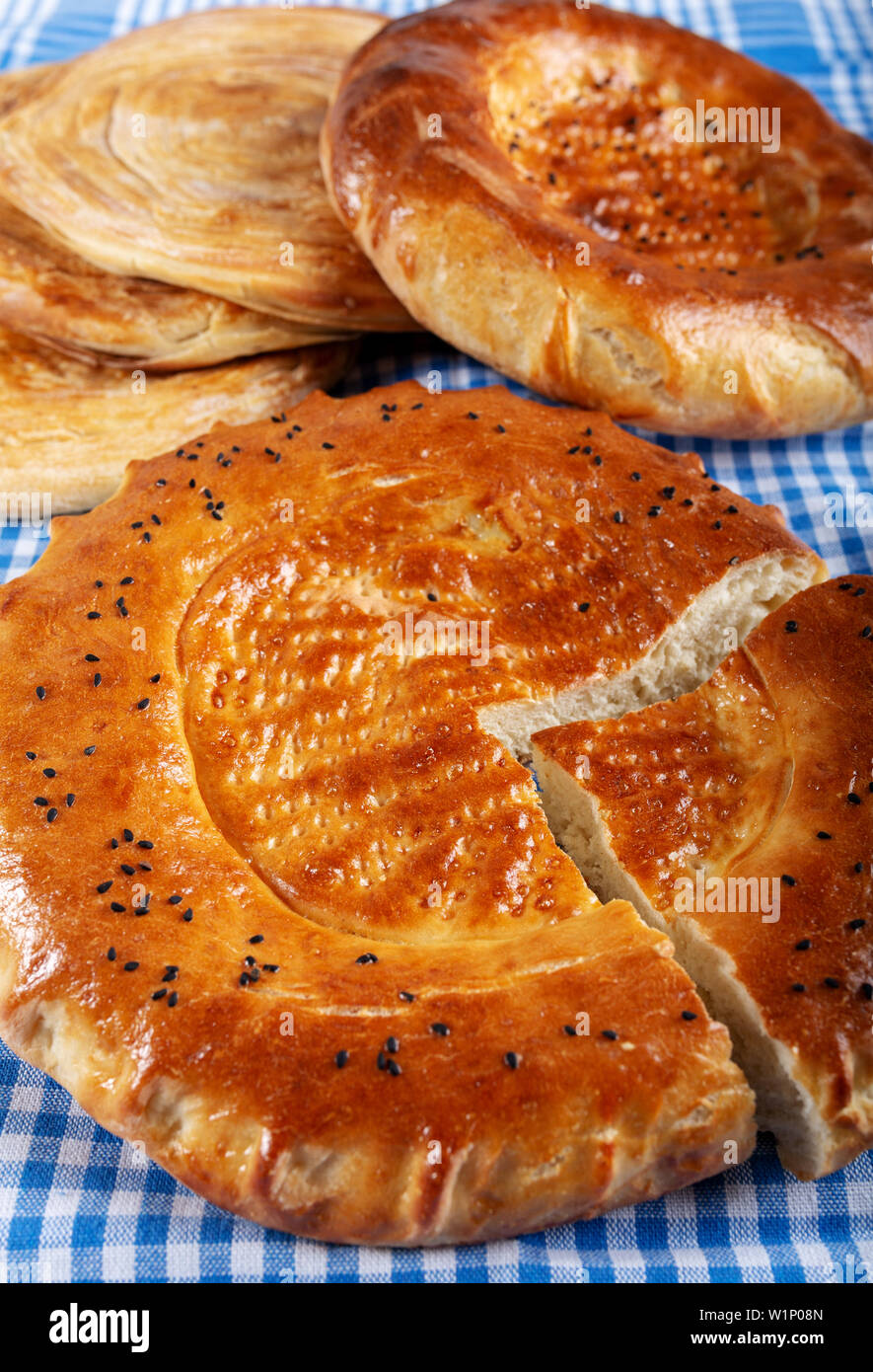 Circle bread hi-res stock photography and images - Alamy