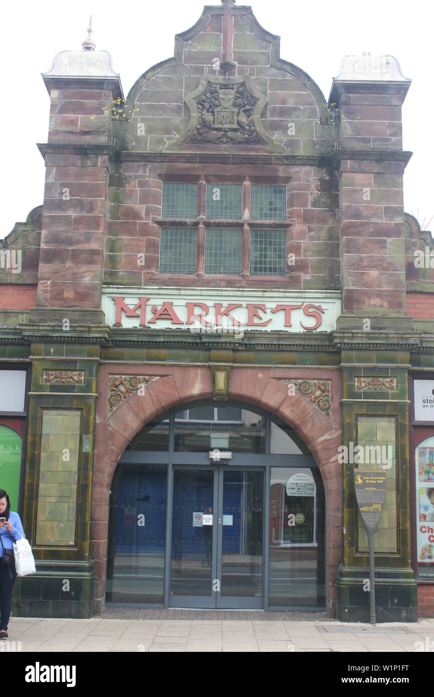 Stoke markets hi-res stock photography and images - Alamy