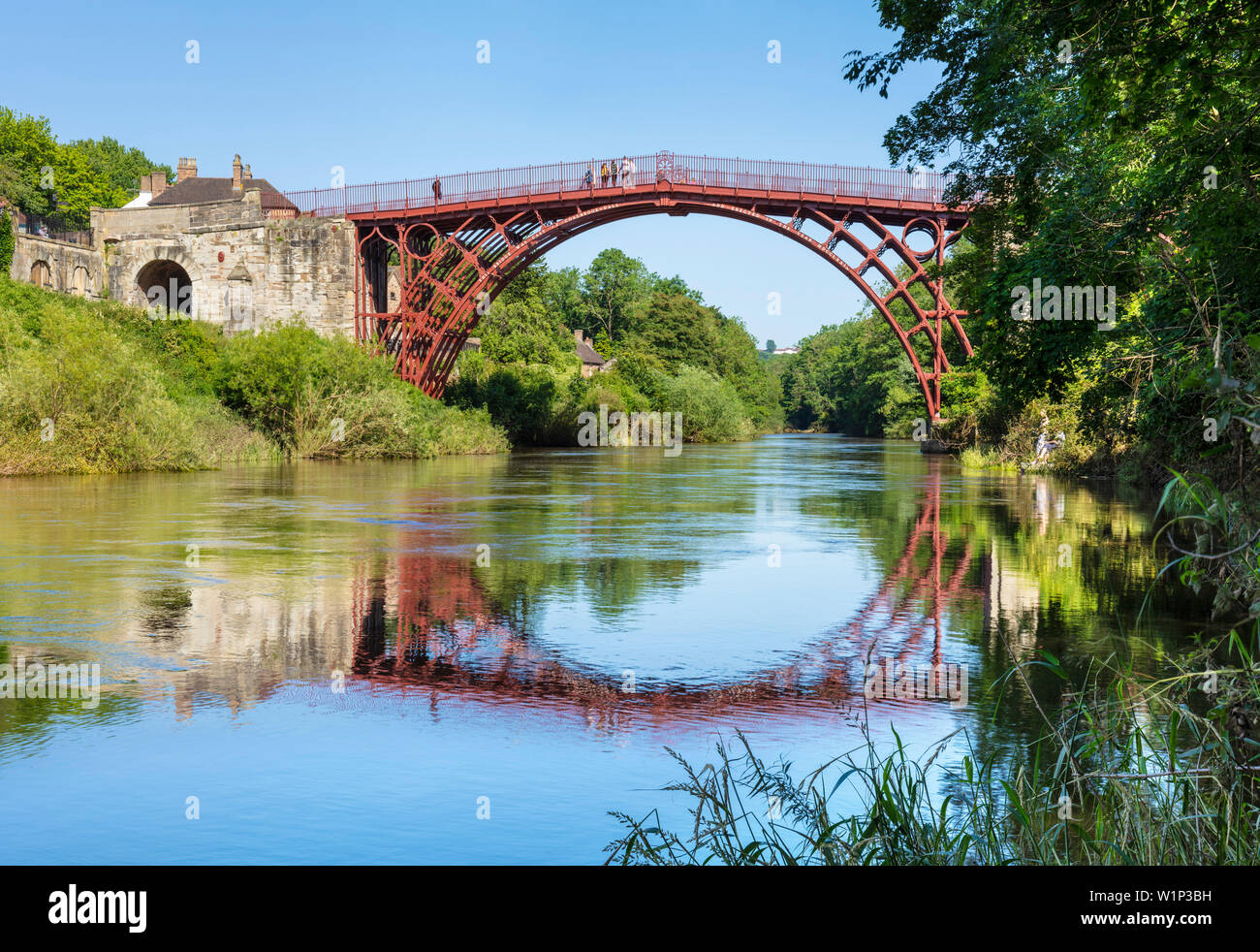 Iron bridge shropshire hi-res stock photography and images - Alamy