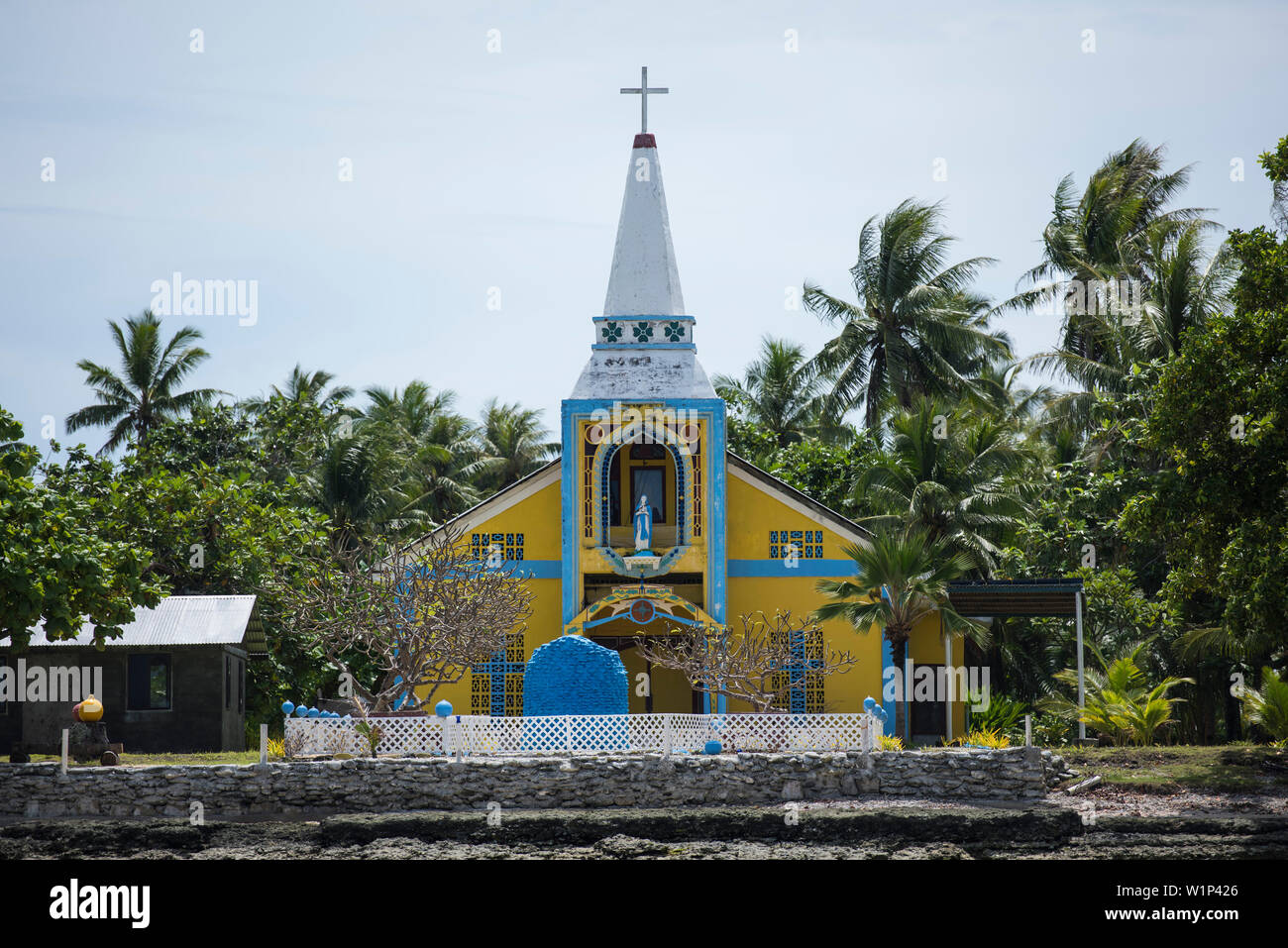 Likiep atoll hi-res stock photography and images - Alamy