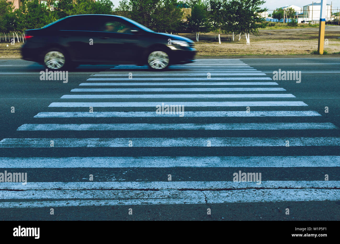 High speed passes hi-res stock photography and images - Alamy